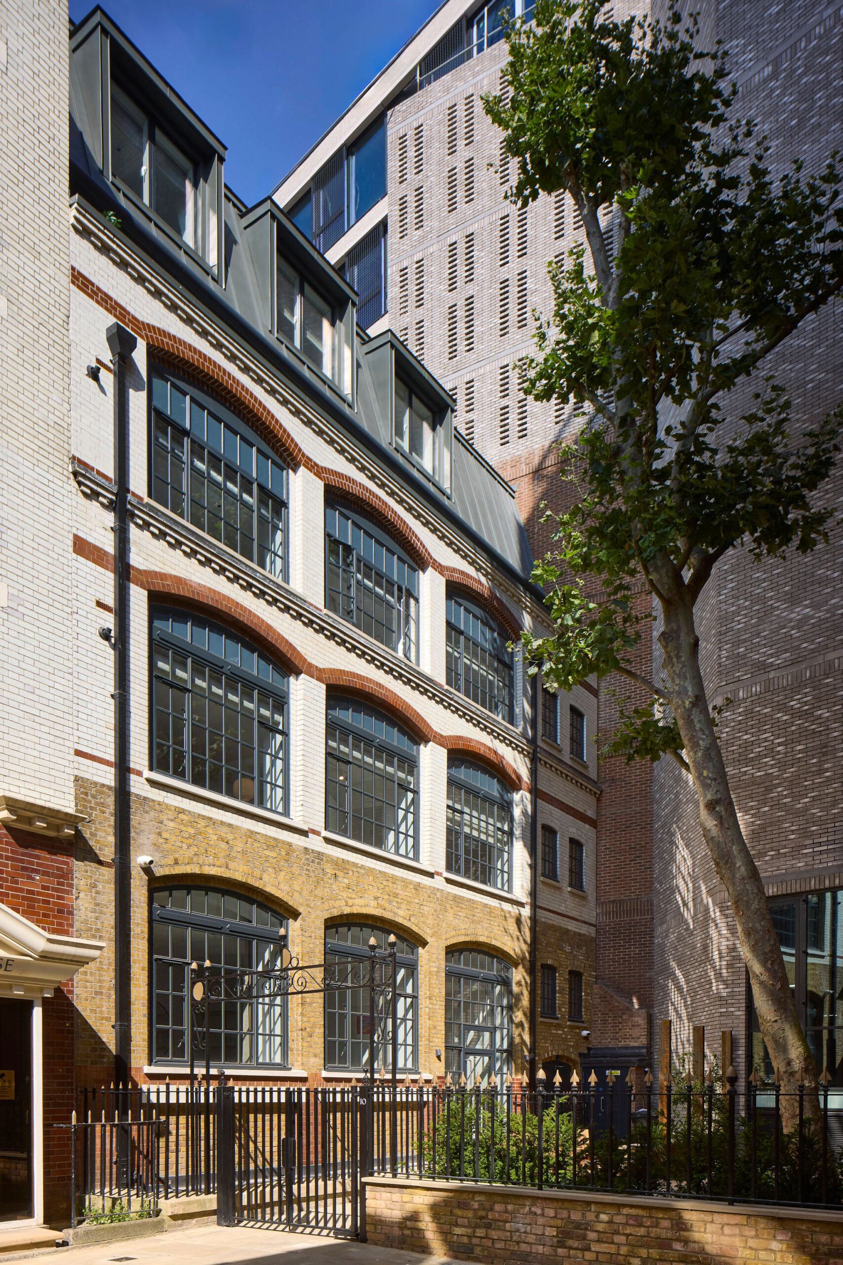 Smithfield Apartments - Reading + West Architects, London
